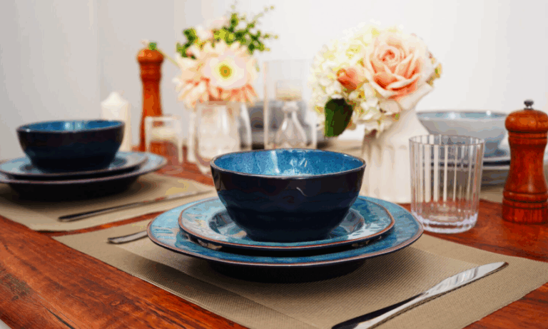 What Is the Difference Between Plastic and Melamine?